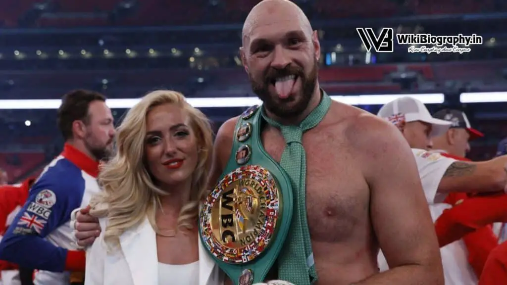 Paris Fury: Wiki, Bio, Age, Husband, Books, Children, Instagram,