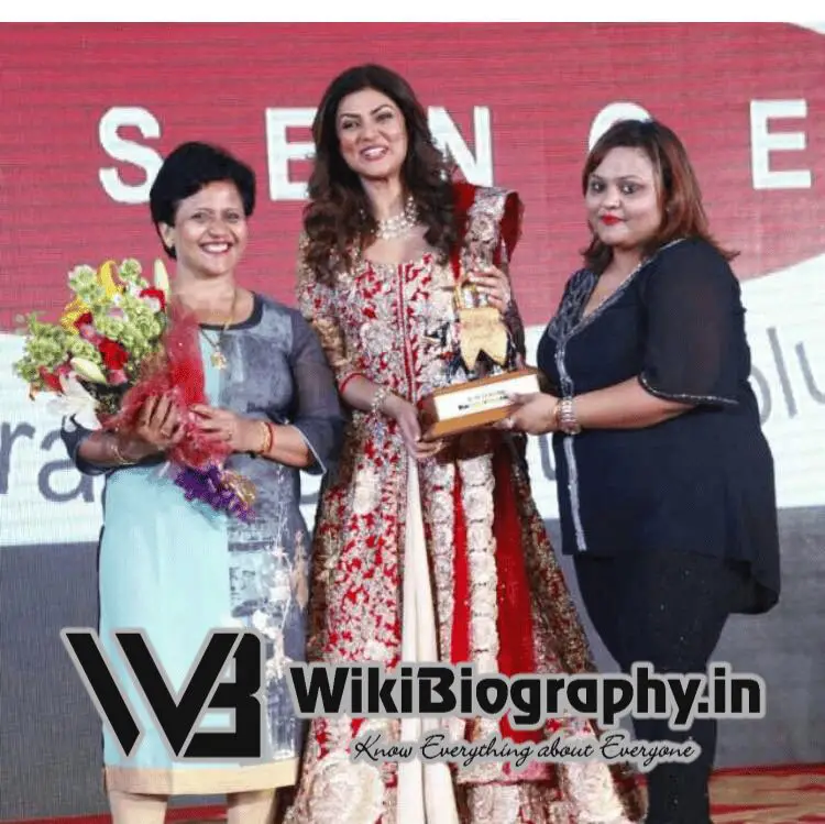 Nisha Lambha: Wiki, Bio, Age, Height, Salon, Family, Hair Styles