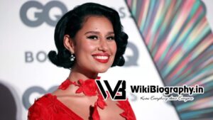 Raye: Wiki, Bio, Age, Parents, Family, Singer, Songs, Partner