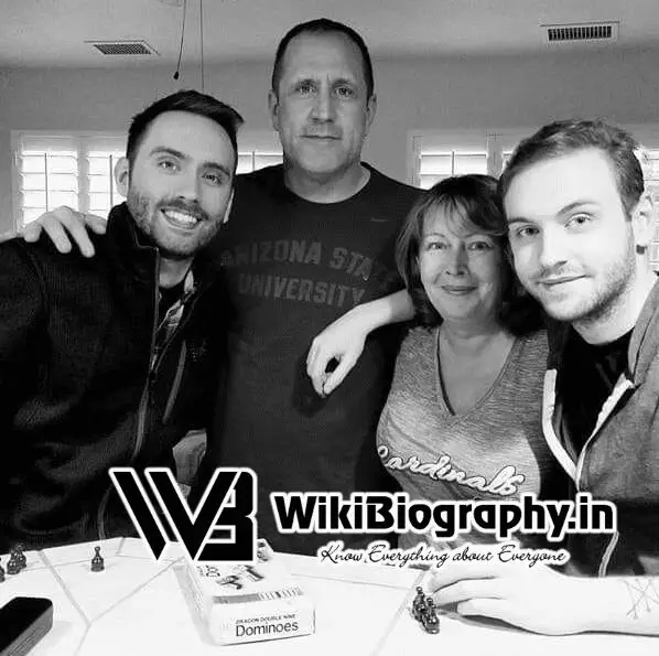 Atrioc: Wiki(Brandon Ewing), Bio, Age, Height, Wife, Net Worth