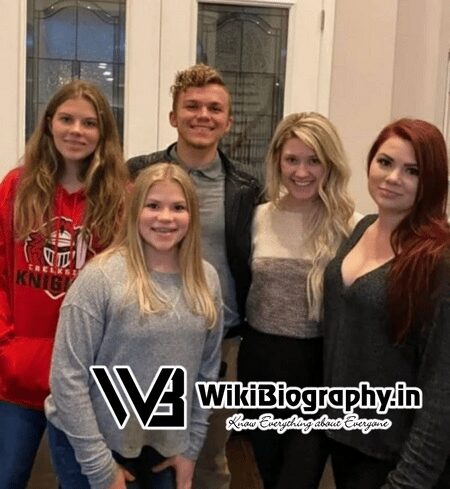 Tristyn Bailey: Wiki, Bio, Age, Height, Family, Parents, Story, Death