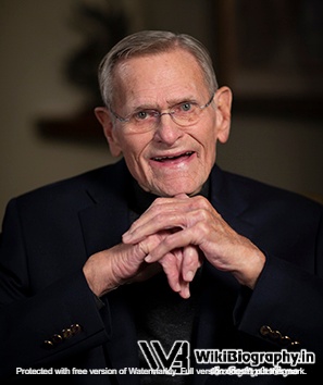 Tom Love: Wiki, Bio, Age, Career, Early Life, Wife, Net Worth, Death