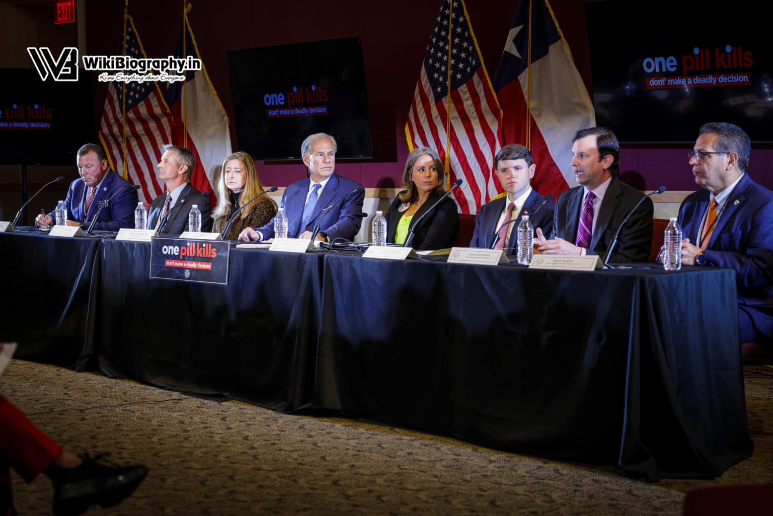 Greg Abbott: Wiki, Bio, Age, Wife, Net Worth, Wheelchair, Parents