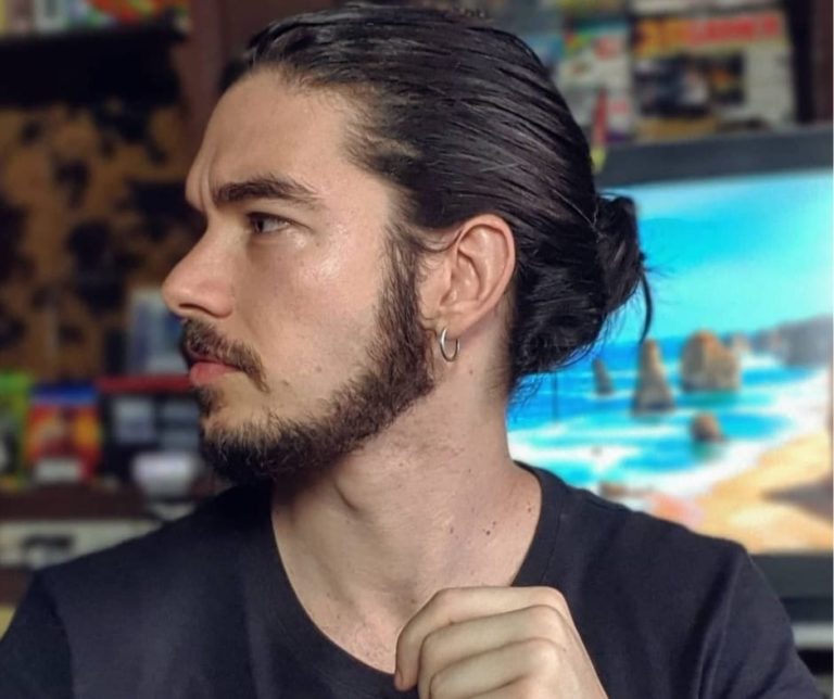 Dan Vasc: Wiki, Bio, Age, Height, Songs, Girlfriend, Net Worth, Wife