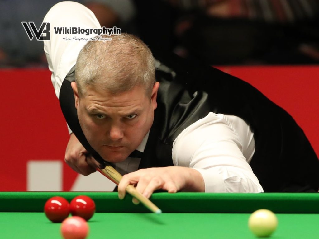 Robert Milkins: Wiki, Bio, Age, Net Worth, Girlfriend, Family