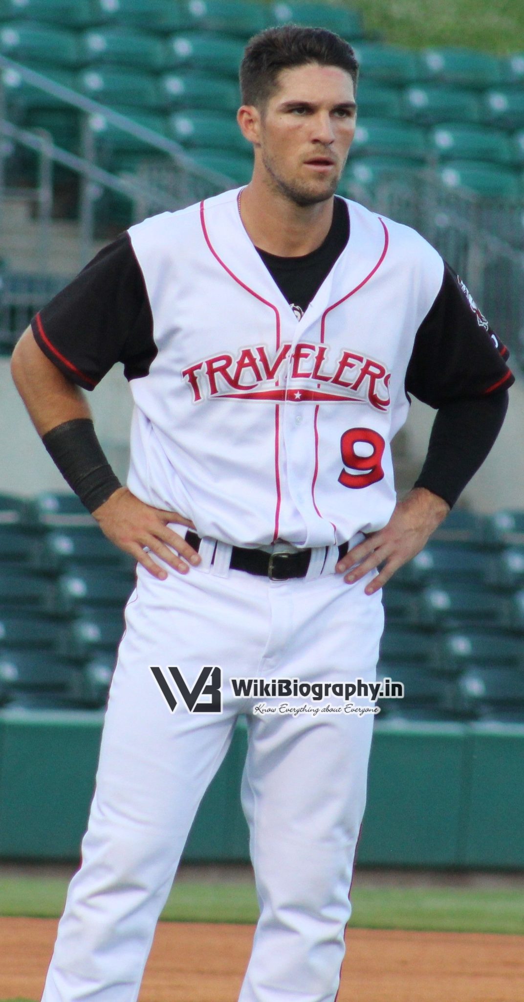 Drew Maggi: Wiki, Bio, Age, Family, Girlfriend, Salary, Wife, Height