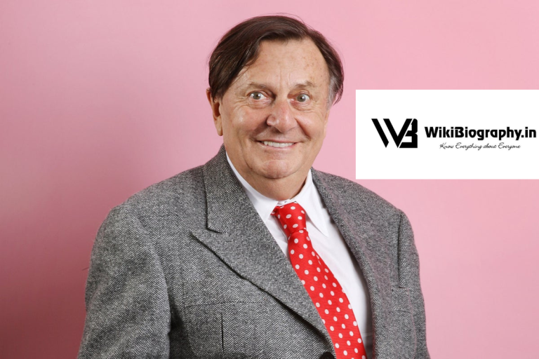 Barry Humphries: Wiki, Bio, Age, Comedian, Actor, Age, Net Worth