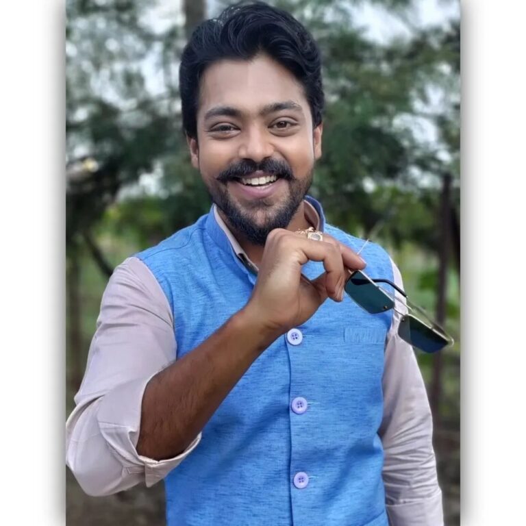 Hrishikesh Shelar: Wiki, Bio, Age, Height, Family, Wife, Net Worth