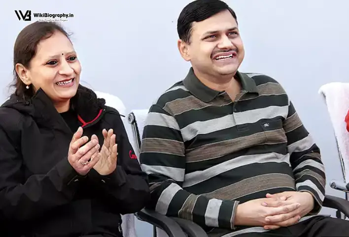 Kamini Ratan Chauhan: Wiki, Bio, Age, Husband, Rank, IAS, Batch