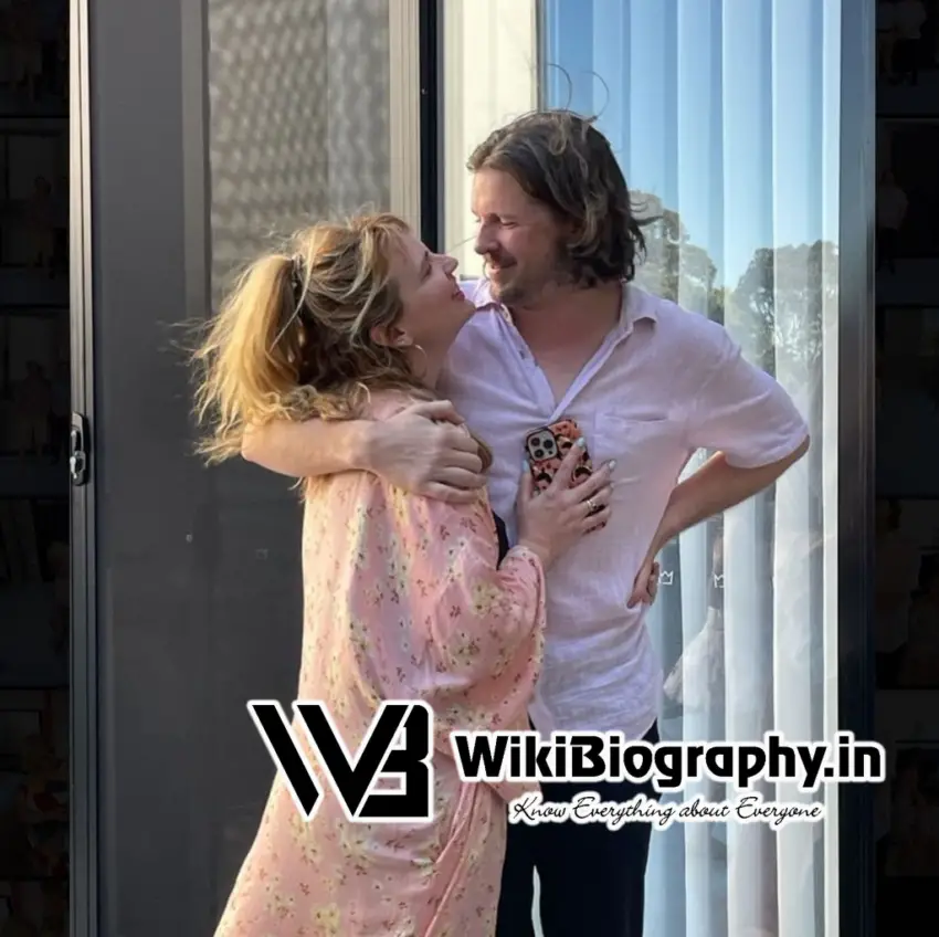 Amy Remeikis: Wiki, Bio, Age, Parents, Husband, Net Worth