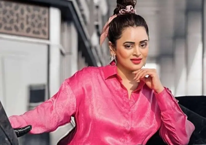 Bebika Dhurve: Wiki, Bio, Age, Birthday, Husband, Net Worth