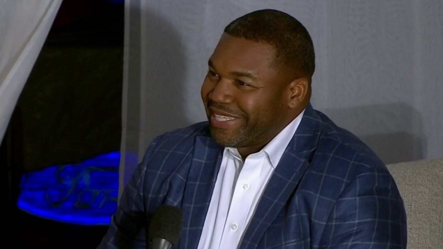 Demond Fernandez ─ Wiki, Bio, Age, Wife, Parents, Salary