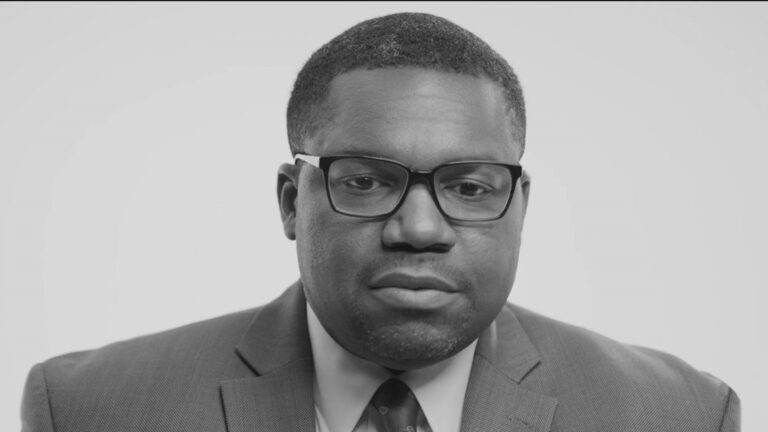 Demond Fernandez: Wiki, Bio, Age, Wife, Parents, Married, Salary