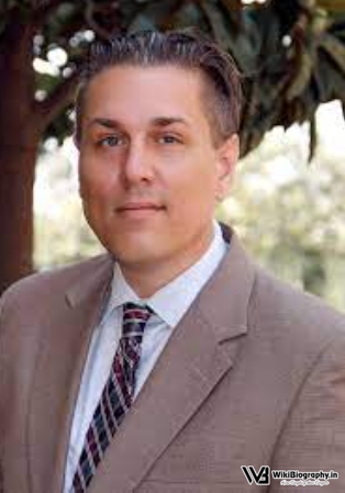 Travis Leake: Wiki, Bio, Age, Songs, Band, Wife, Net worth, News