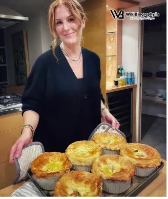 Hillary Super (Savage X Fenty CEO): Wiki, Bio, Age, Height, Husband, Salary