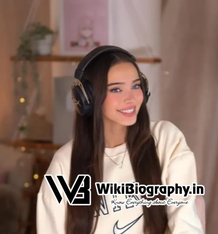 Lydia Violet: Wiki, Bio, Age, Height, Career, Boyfriend, Net Worth