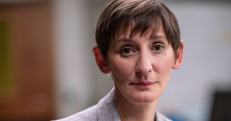 Laura Elphinstone : Wiki, Bio, Age, Husband, Net Worth, Movies