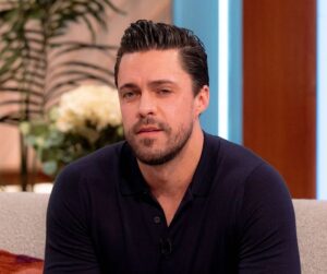 Olly Rix: Wiki, Bio, Age, Height, Girlfriend, Parents, Net Worth