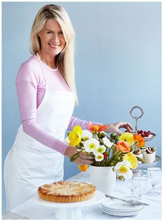 Simmone Logue: Wiki, Bio, Age, Ethnicity, Husband, Kids, Pies