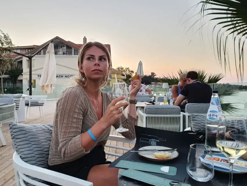 Siddy Holloway: Wiki, Bio, Height, Family, Age, Boyfriends, Net Worth ...