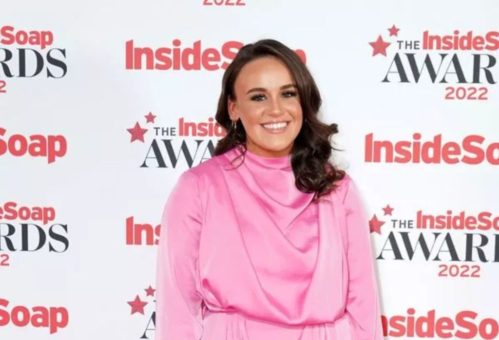 Ellie Leach: Wiki, Bio, Age, Height, Wedding, Sister