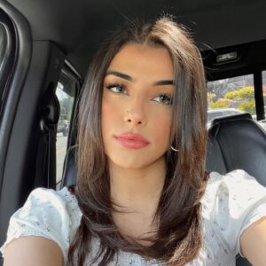 Gal Akbari: Wiki, Bio, Age, Height, Parents, Boyfriend, Real Name