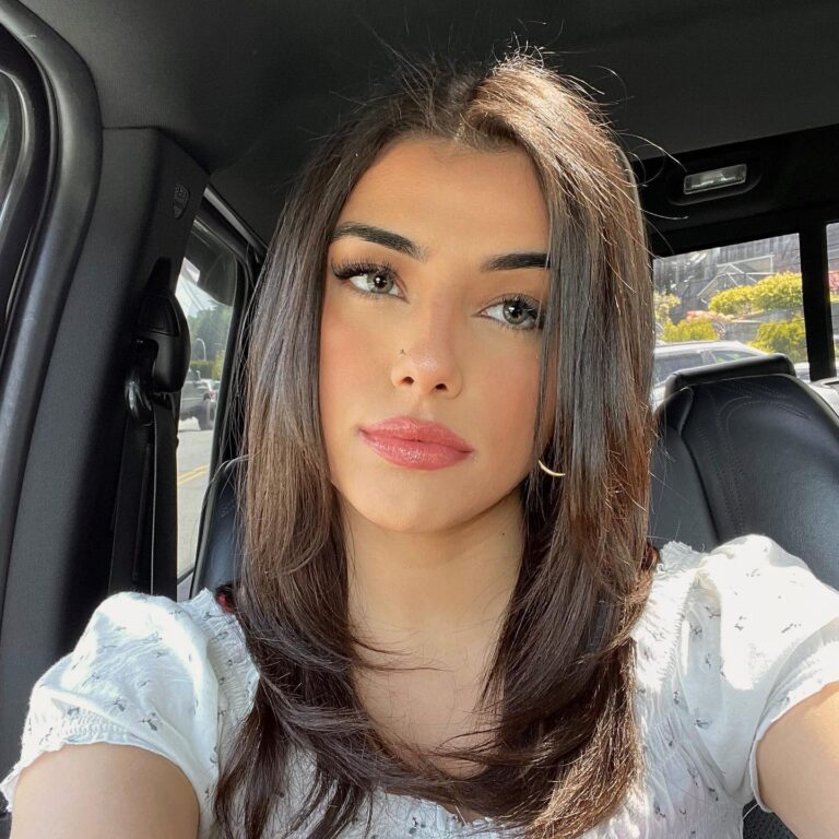 Gal Akbari: Wiki, Bio, Age, Height, Parents, Boyfriend, Real Name