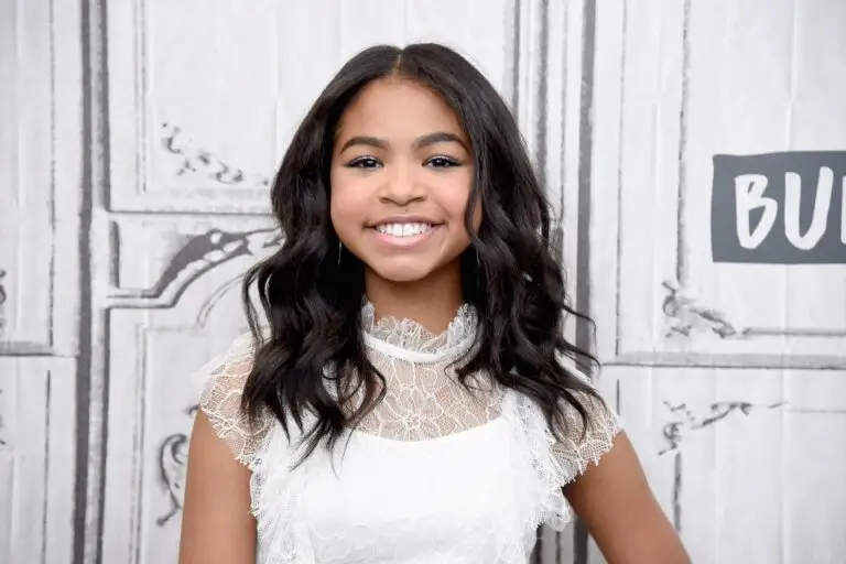 Navia Robinson: Wiki, Bio, Age, Parents, Tv Shows, Net Worth, BF