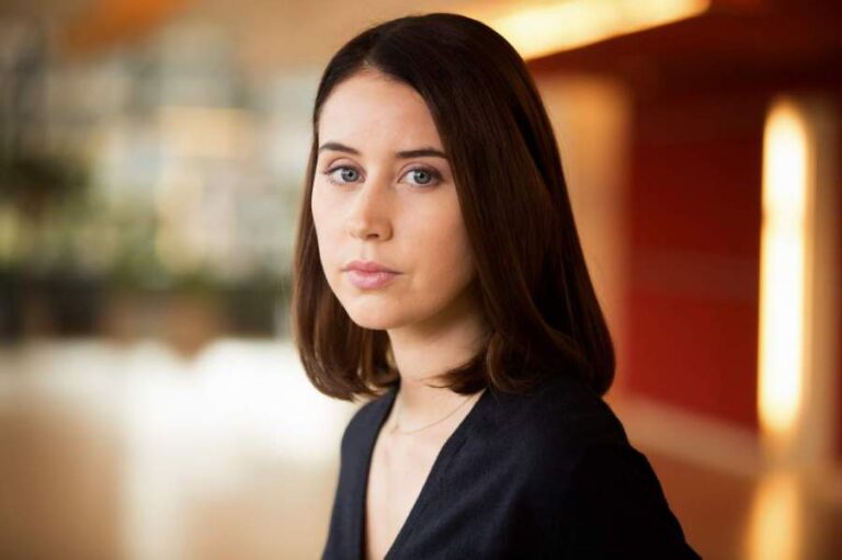 Liz Kingsman: Wiki, Bio, Height, Age, Husband, Show, Family