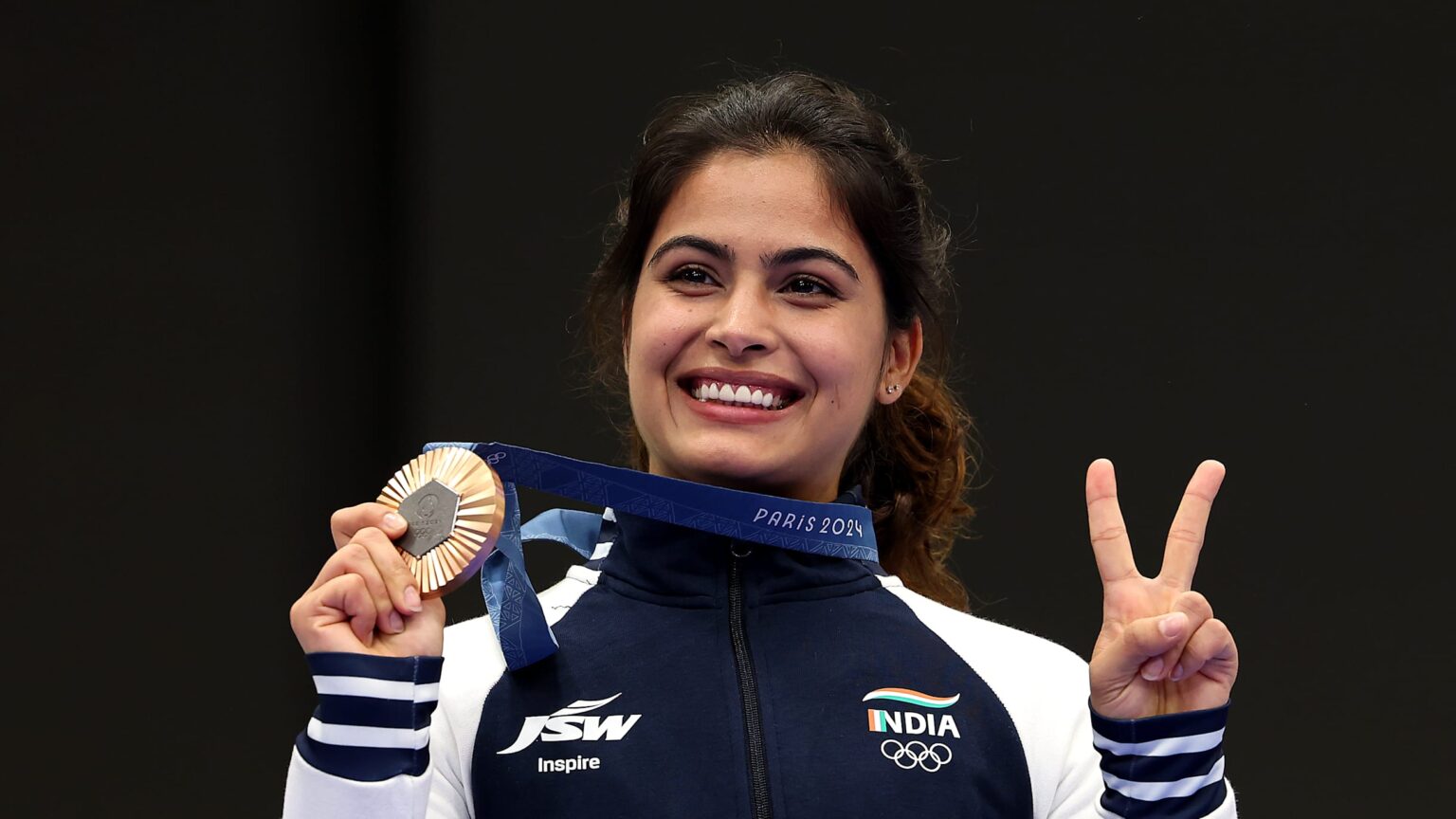 Who is Manu Bhaker? Wiki, Bio, Age, Net worth, Career, Family, Boyfriend.