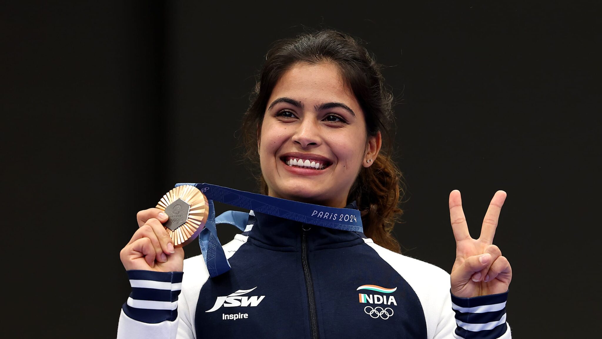Who is Manu Bhaker? Wiki, Bio, Age, Net worth, Career, Family, Boyfriend.