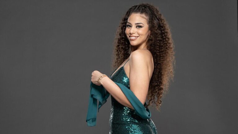 Samantha Irvin Age, Husband, Family & Biography